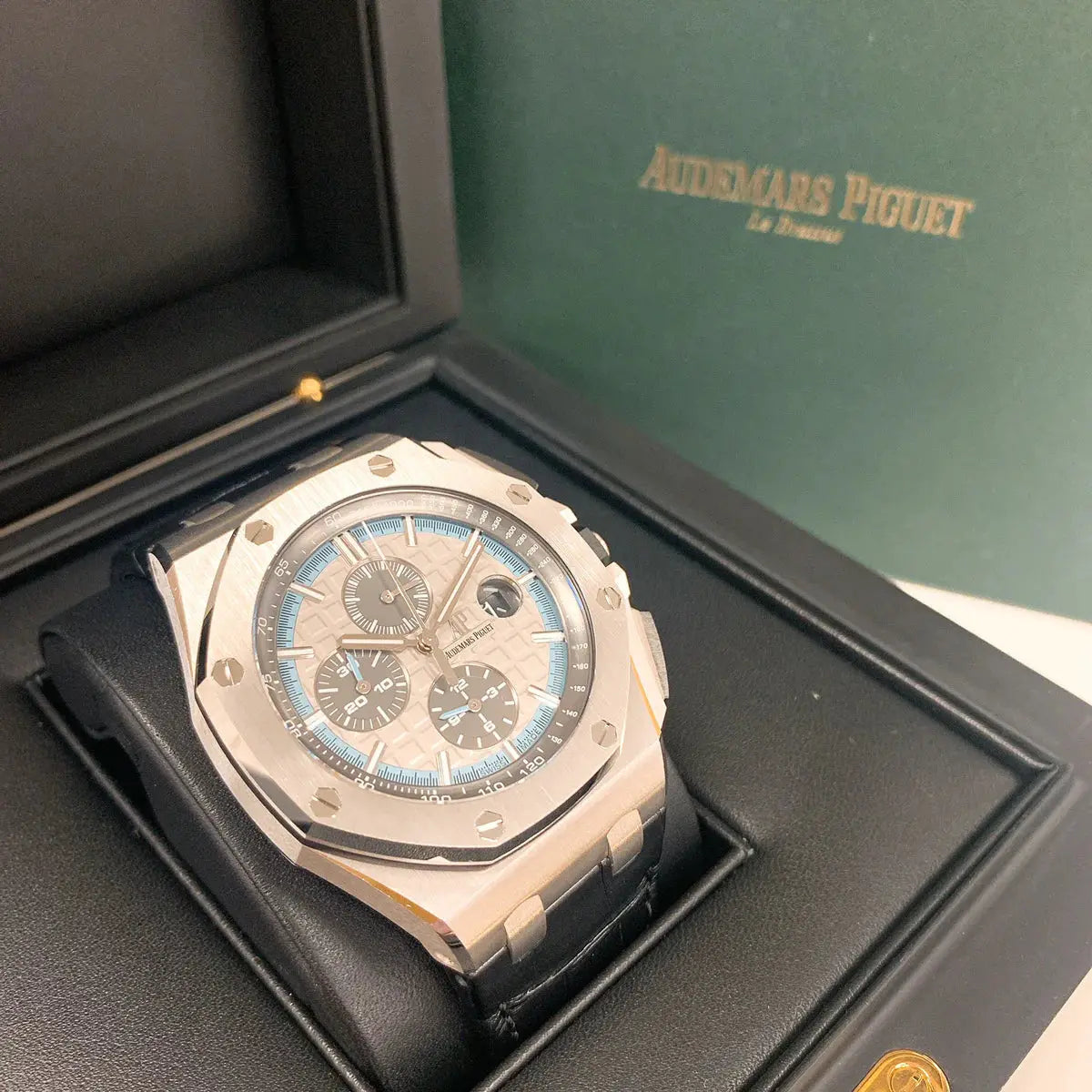 AUDEMARS PIGUET - BAGPHIC